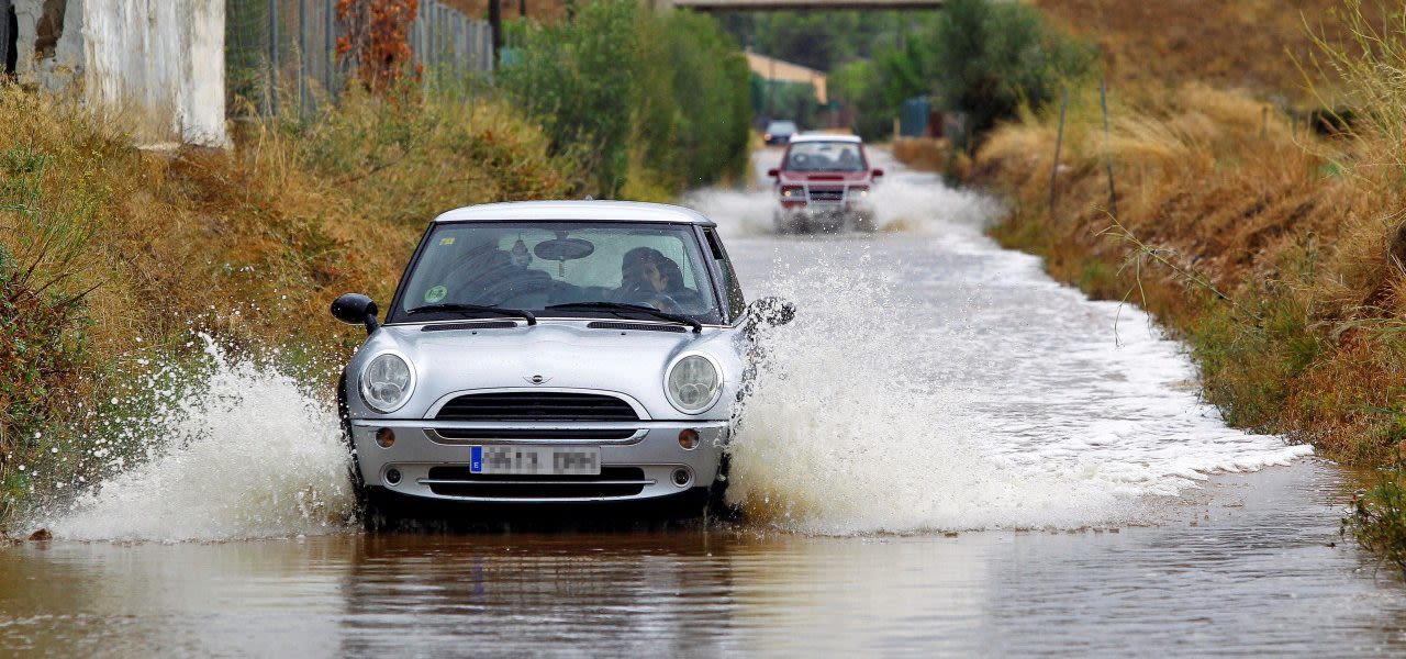 Overstromingen in noordoosten van Spanje door zware regenval